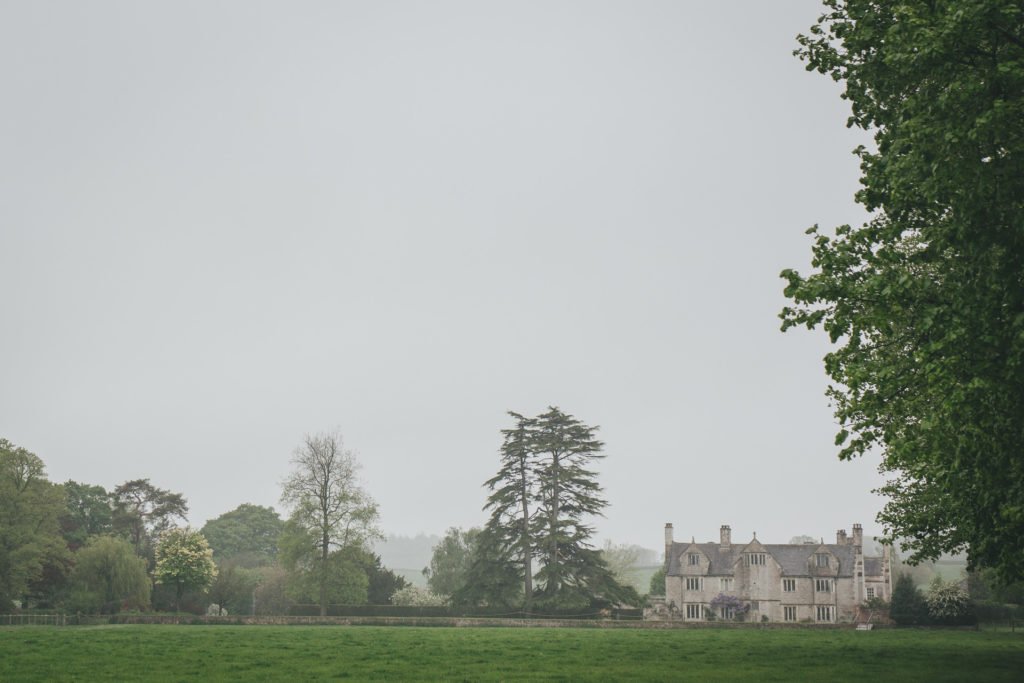 Cadhay Manor wedding: Laura & Andrew's beautiful Devon celebration ...